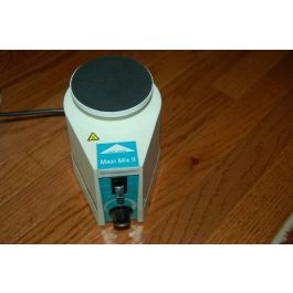 Thermolyne Maxi Mix II variable speed touch activated mixer genie ...